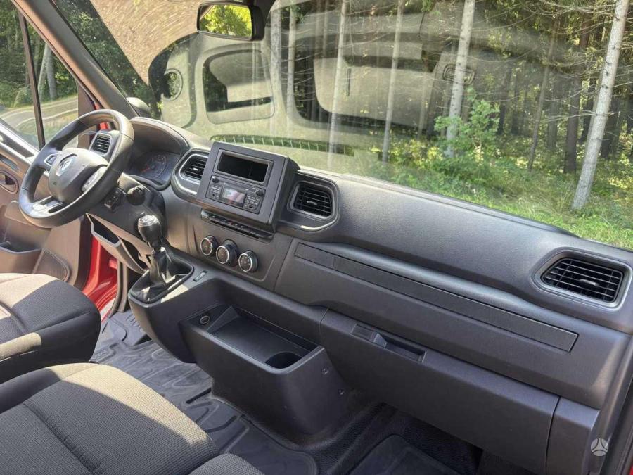 Red Renault Master 2021 in Klaipeda, with an engine capacity of 2.30 L and mileage of 118 thousand km for 16900 €, photo 13 on AUTOMOTO.COM.LV