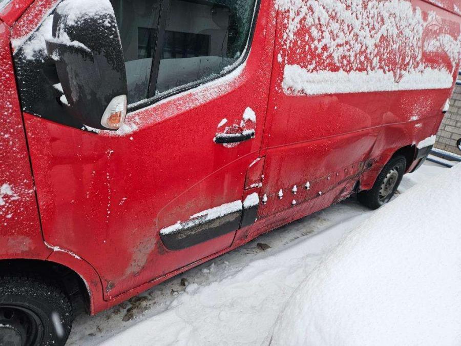 Sarkans Renault Master 2022 Anykščiai, ar dzinēja tilpumu 2.30 L un nobraukumu 122 tūkst. km par 8500 €, foto 7 vietnē AUTOMOTO.COM.LV