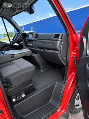 Red Renault Master 2021 in Riga, with an engine capacity of 2.30 L and mileage of 249 thousand km for 16500 €, photo 6 on AUTOMOTO.COM.LV