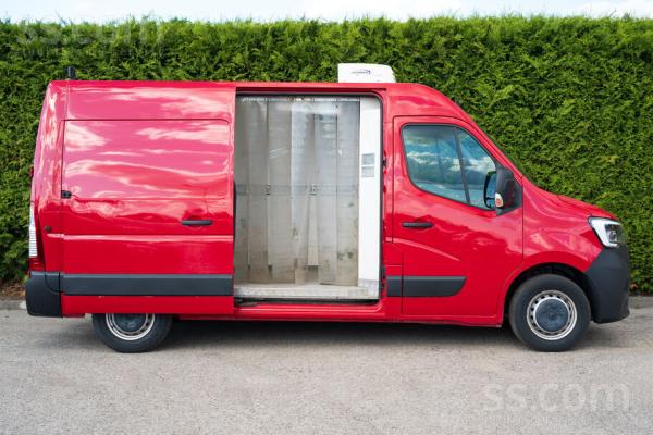 Red Renault Master 2022 in Riga, with an engine capacity of 2.30 L and mileage of 158 thousand km for 16500 €, photo 5 on AUTOMOTO.COM.LV