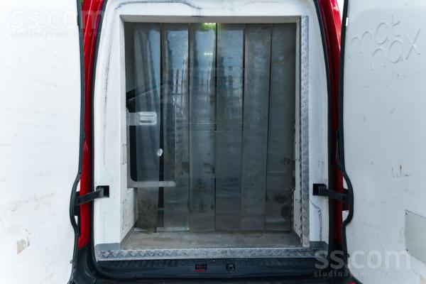 Red Renault Master 2022 in Riga, with an engine capacity of 2.30 L and mileage of 158 thousand km for 16500 €, photo 10 on AUTOMOTO.COM.LV