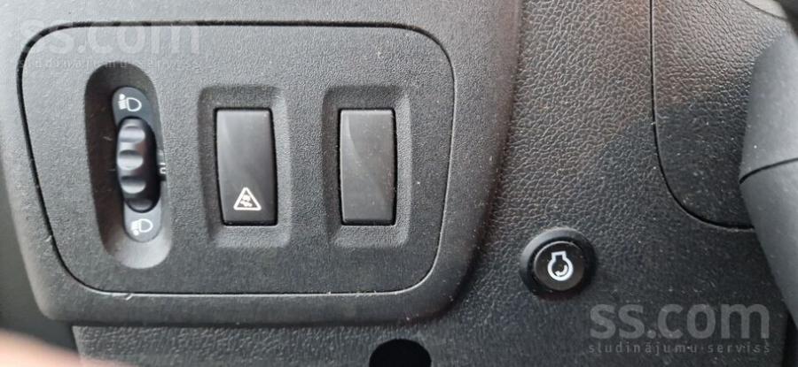 Красный Рено Мастер 2013 в Даугавпилс, объемом двигателя 2.30 л и пробегом 446 тыс. км за 9950 €, фото 16 на AUTOMOTO.COM.LV
