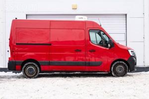 Red Renault Master 2021 in Riga, with an engine capacity of 2.30 L and mileage of 85 thousand km for 16750 €, photo 5 on AUTOMOTO.COM.LV