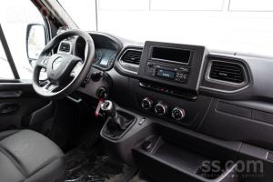 Red Renault Master 2022 in Riga, with an engine capacity of 2.30 L and mileage of 130 thousand km for 16950 €, photo 8 on AUTOMOTO.COM.LV