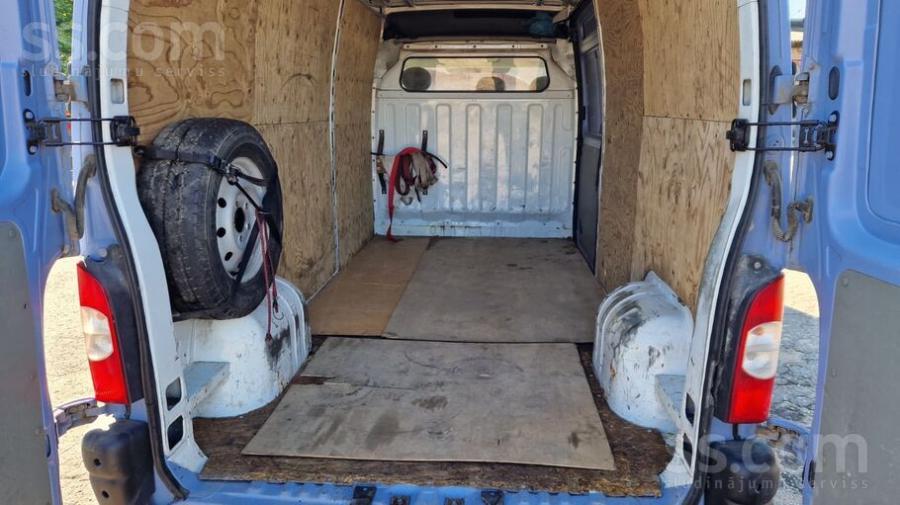 Violets Renault Master 2004 Daugavpils, ar dzinēja tilpumu 2.50 L un nobraukumu 452 tūkst. km par 2300 €, foto 8 vietnē AUTOMOTO.COM.LV