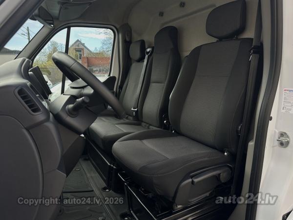 White Renault Master 2023 in Riga, with an engine capacity of 2.30 L and mileage of 126 thousand km for 28250 €, photo 8 on AUTOMOTO.COM.LV