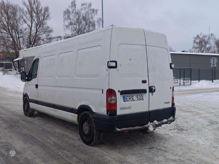 White Renault Master 2004 in Vilnius, with an engine capacity of 2.50 L and mileage of 317 thousand km for 1850 €, photo 6 on AUTOMOTO.COM.LV