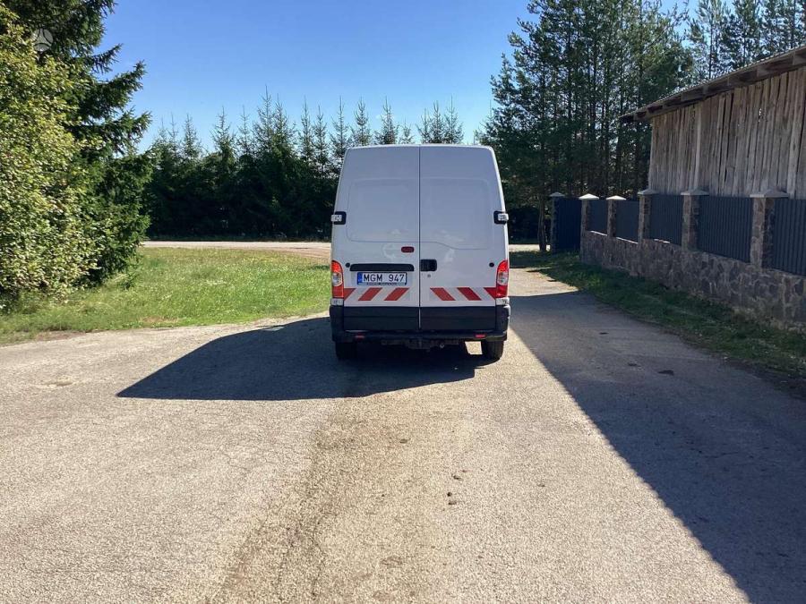 Balts Renault Master 2004 Utena, ar dzinēja tilpumu 2.50 L un nobraukumu 314 tūkst. km par 3872 €, foto 7 vietnē AUTOMOTO.COM.LV