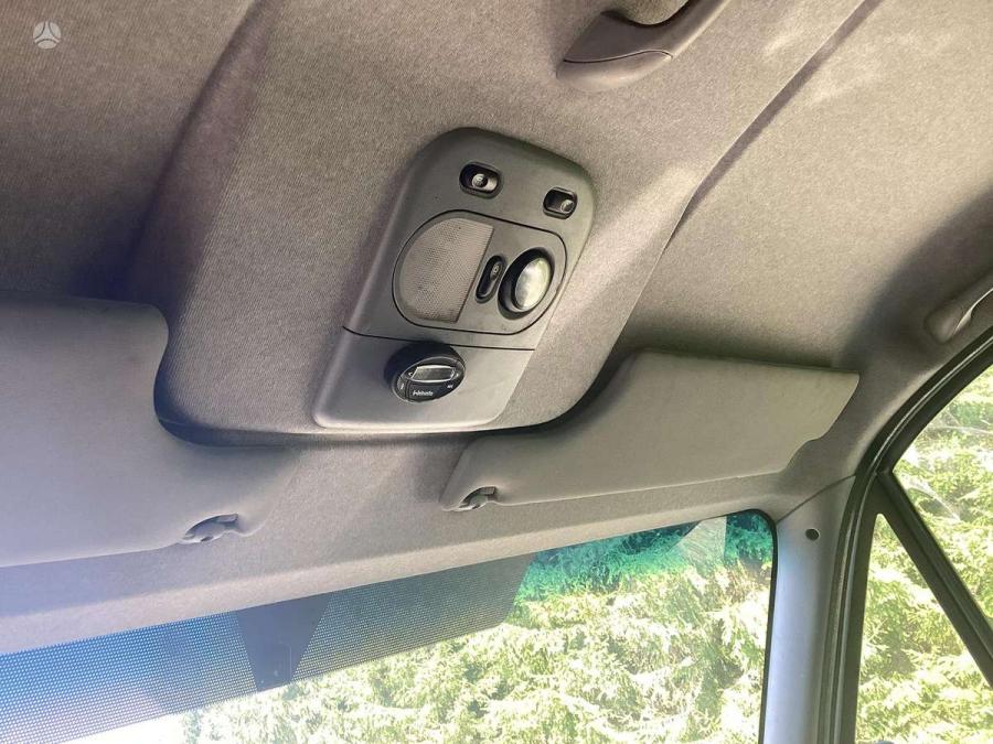 Balts Renault Master 2004 Utena, ar dzinēja tilpumu 2.50 L un nobraukumu 314 tūkst. km par 3872 €, foto 13 vietnē AUTOMOTO.COM.LV