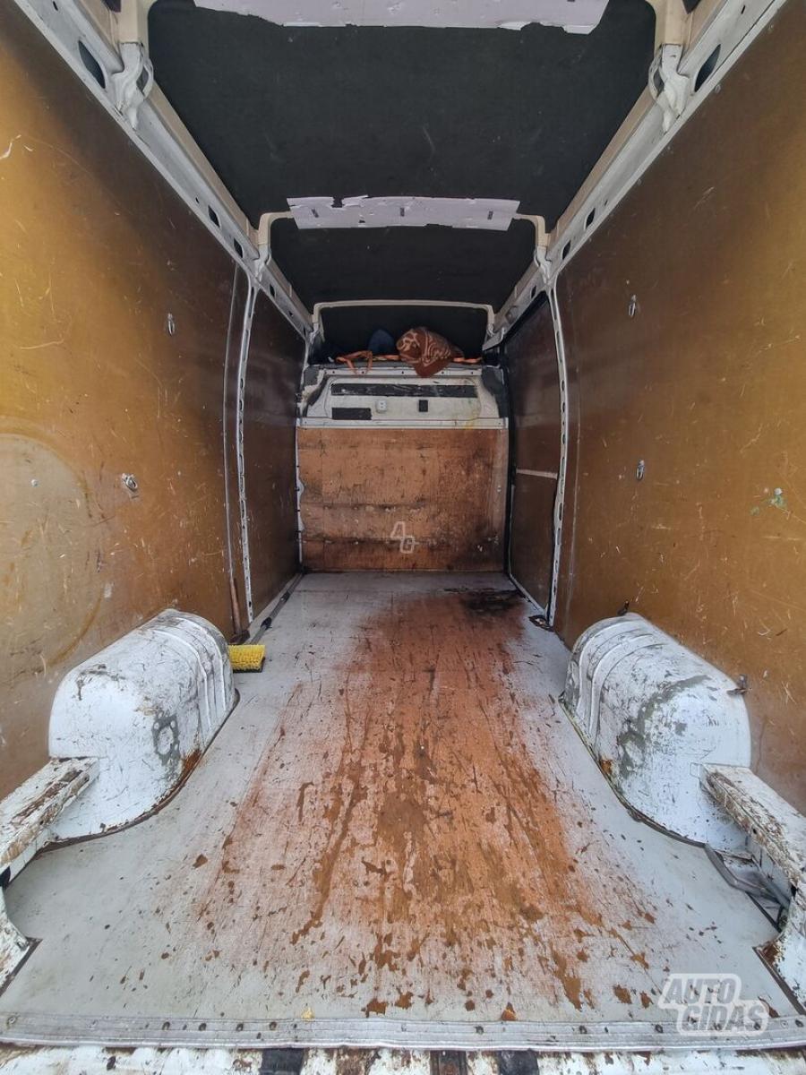 Balts Renault Master 2004 Šauļi, ar dzinēja tilpumu 2.50 L un nobraukumu 512 tūkst. km par 1700 €, foto 12 vietnē AUTOMOTO.COM.LV