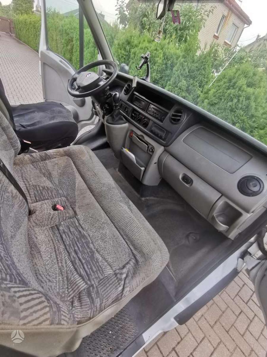 Balts Renault Master 2005 Šauļi, ar dzinēja tilpumu 2.46 L un nobraukumu 311 tūkst. km par 4500 €, foto 8 vietnē AUTOMOTO.COM.LV