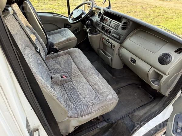 Renault Master 2005 Jelgava vietnÄ Balts Renault Master 2005 Jelgava, ar dzinÄja tilpumu 2.50 L un nobraukumu 311 tÅ«kst. km par 5800 ā¬, foto 8 vietnÄ AUTOMOTO.COM.LV