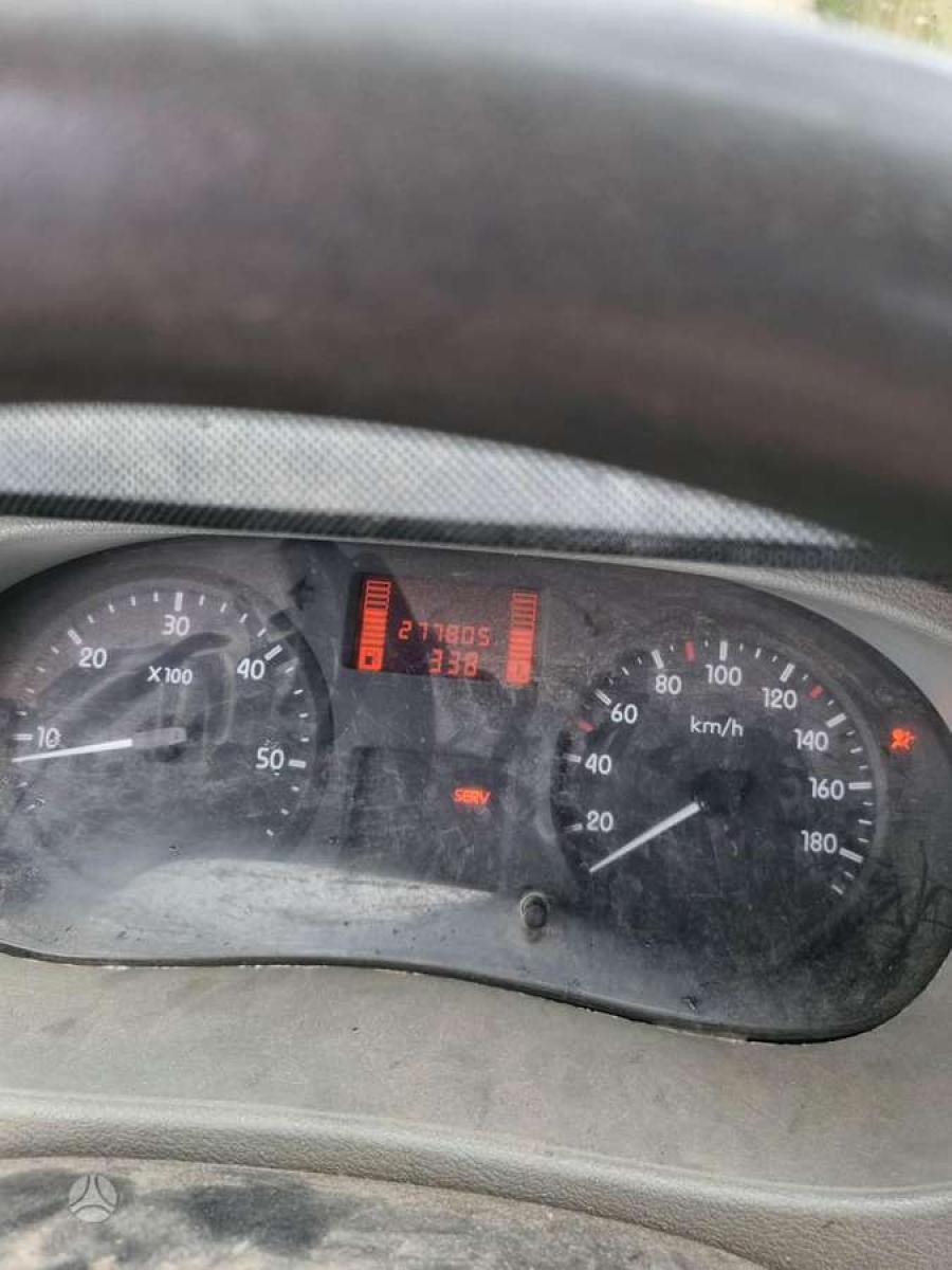 Balts Renault Master 2006 Radviliškis, ar dzinēja tilpumu 2.46 L un nobraukumu 278 tūkst. km par 2500 €, foto 7 vietnē AUTOMOTO.COM.LV