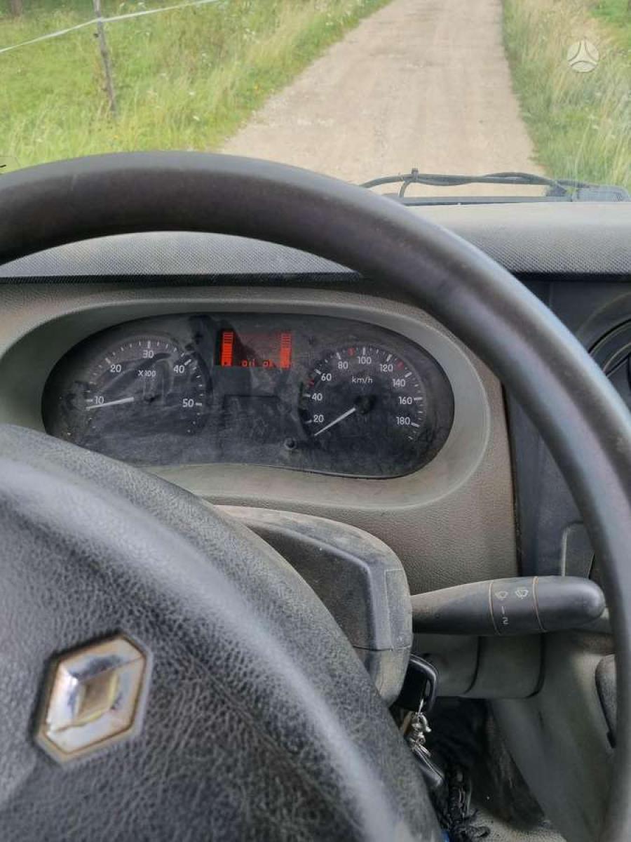 Balts Renault Master 2006 Radviliškis, ar dzinēja tilpumu 2.46 L un nobraukumu 278 tūkst. km par 2500 €, foto 9 vietnē AUTOMOTO.COM.LV