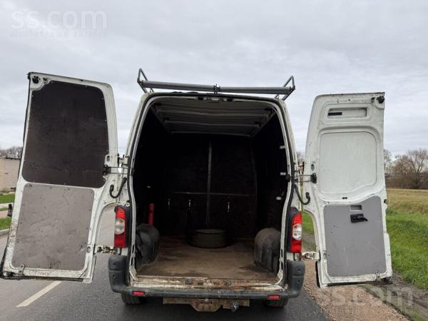 White Renault Master 2007 in Jelgava, with an engine capacity of 2.50 L and mileage of 219 thousand km for 4100 €, photo 8 on AUTOMOTO.COM.LV