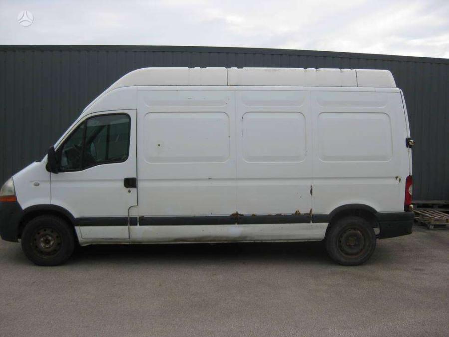 White Renault Master 2008 in Kaunas, with an engine capacity of 2.46 L and mileage of 466 thousand km for 3850 €, photo 3 on AUTOMOTO.COM.LV