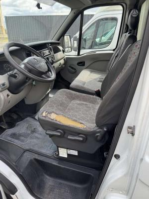 White Renault Master 2009 in Kaunas, with an engine capacity of 2.50 L and mileage of 454 thousand km for 5500 €, photo 6 on AUTOMOTO.COM.LV
