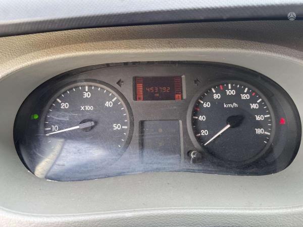 Balts Renault Master 2009 Kauņa, ar dzinēja tilpumu 2.50 L un nobraukumu 454 tūkst. km par 5500 €, foto 6 vietnē AUTOMOTO.COM.LV