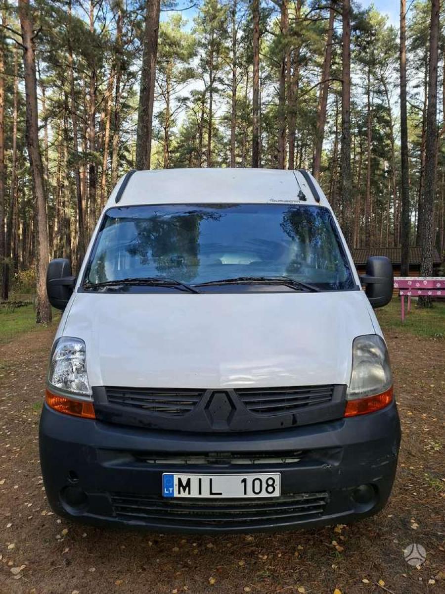 White Renault Master 2010 in Moletai, with an engine capacity of 2.46 L and mileage of 442 thousand km for 2000 €, photo 1 on AUTOMOTO.COM.LV