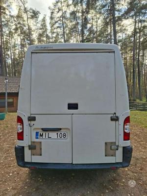 White Renault Master 2010 in Moletai, with an engine capacity of 2.46 L and mileage of 442 thousand km for 2000 €, photo 6 on AUTOMOTO.COM.LV