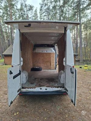 White Renault Master 2010 in Moletai, with an engine capacity of 2.46 L and mileage of 442 thousand km for 2000 €, photo 8 on AUTOMOTO.COM.LV