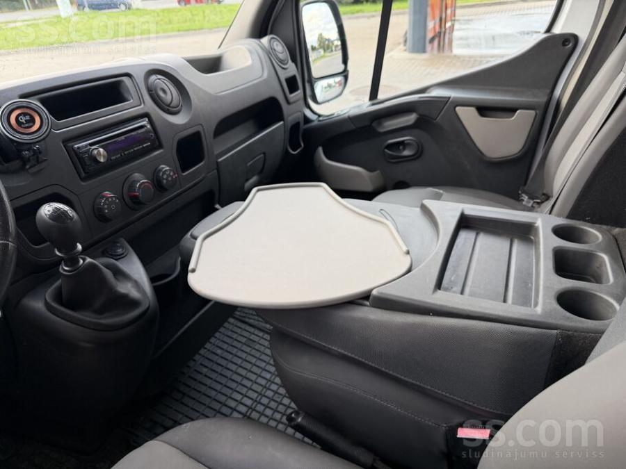 White Renault Master 2010 in Riga, with an engine capacity of 2.30 L and mileage of 292 thousand km for 5800 €, photo 11 on AUTOMOTO.COM.LV