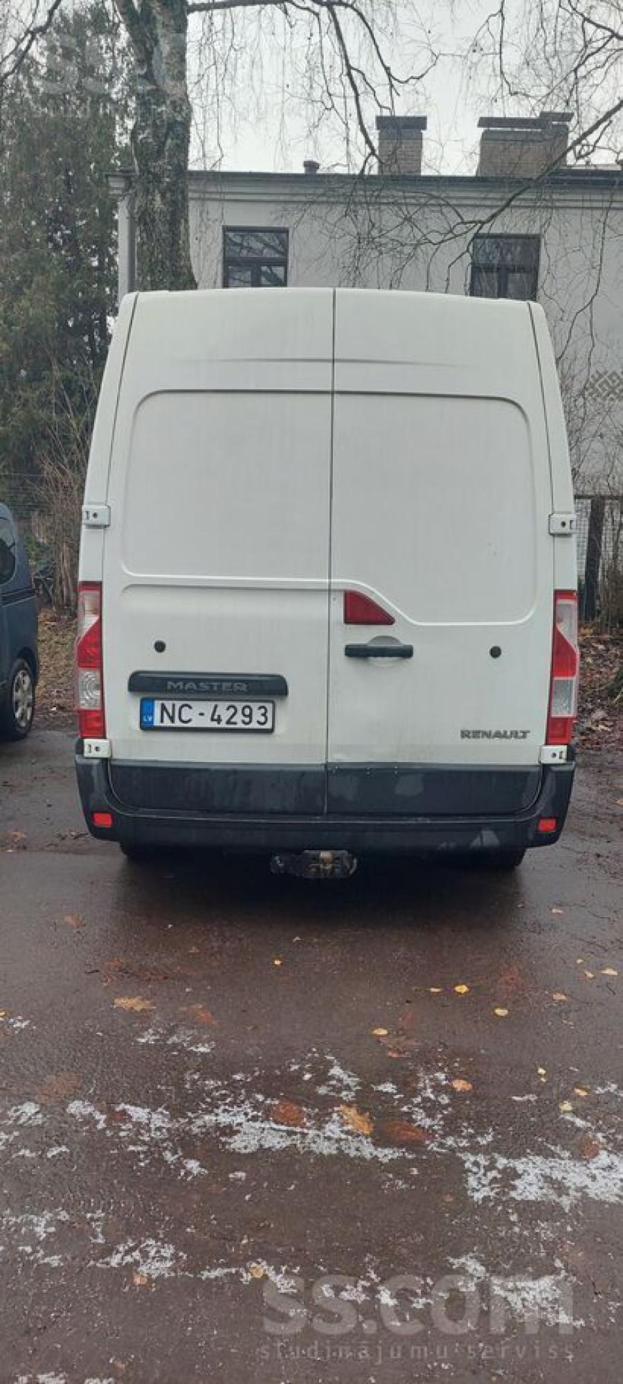 Balts Renault Master 2011 Rīga, ar dzinēja tilpumu 2.30 L un nobraukumu 460 tūkst. km par 3000 €, foto 4 vietnē AUTOMOTO.COM.LV