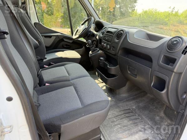 White Renault Master 2011 in Jelgava, with an engine capacity of 2.30 L and mileage of 110 thousand km for 9900 €, photo 10 on AUTOMOTO.COM.LV