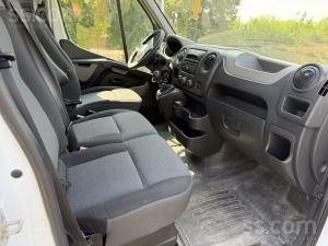 White Renault Master 2011 in Jelgava, with an engine capacity of 2.30 L and mileage of 110 thousand km for 9900 €, photo 11 on AUTOMOTO.COM.LV