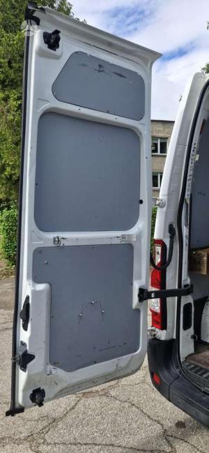 White Renault Master 2012 in Kelme, with an engine capacity of 2.30 L and mileage of 282 thousand km for 3900 €, photo 7 on AUTOMOTO.COM.LV