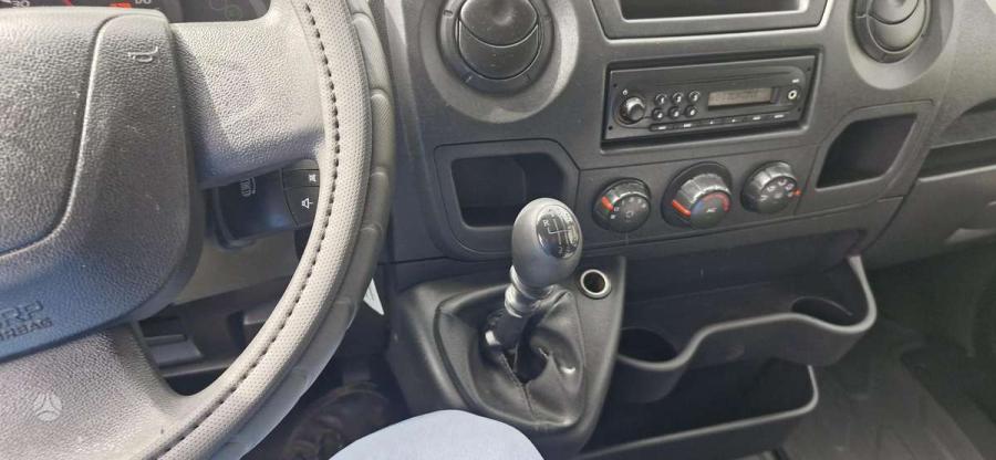 White Renault Master 2012 in Kelme, with an engine capacity of 2.30 L and mileage of 282 thousand km for 3900 €, photo 16 on AUTOMOTO.COM.LV