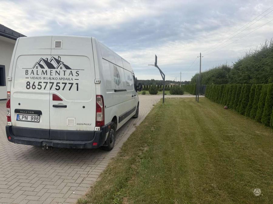 White Renault Master 2013 in Taurage, with an engine capacity of 2.30 L and mileage of 400 thousand km for 4500 €, photo 1 on AUTOMOTO.COM.LV