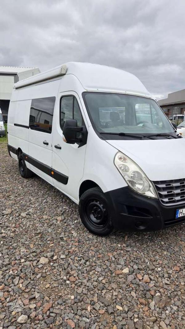 White Renault Master 2013 in Siauliai, with an engine capacity of 2.30 L and mileage of 318 thousand km for 6200 €, photo 3 on AUTOMOTO.COM.LV