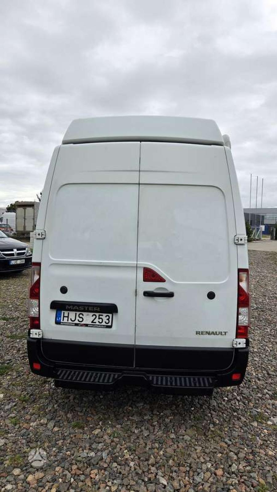 Balts Renault Master 2013 Šauļi, ar dzinēja tilpumu 2.30 L un nobraukumu 318 tūkst. km par 6200 €, foto 6 vietnē AUTOMOTO.COM.LV