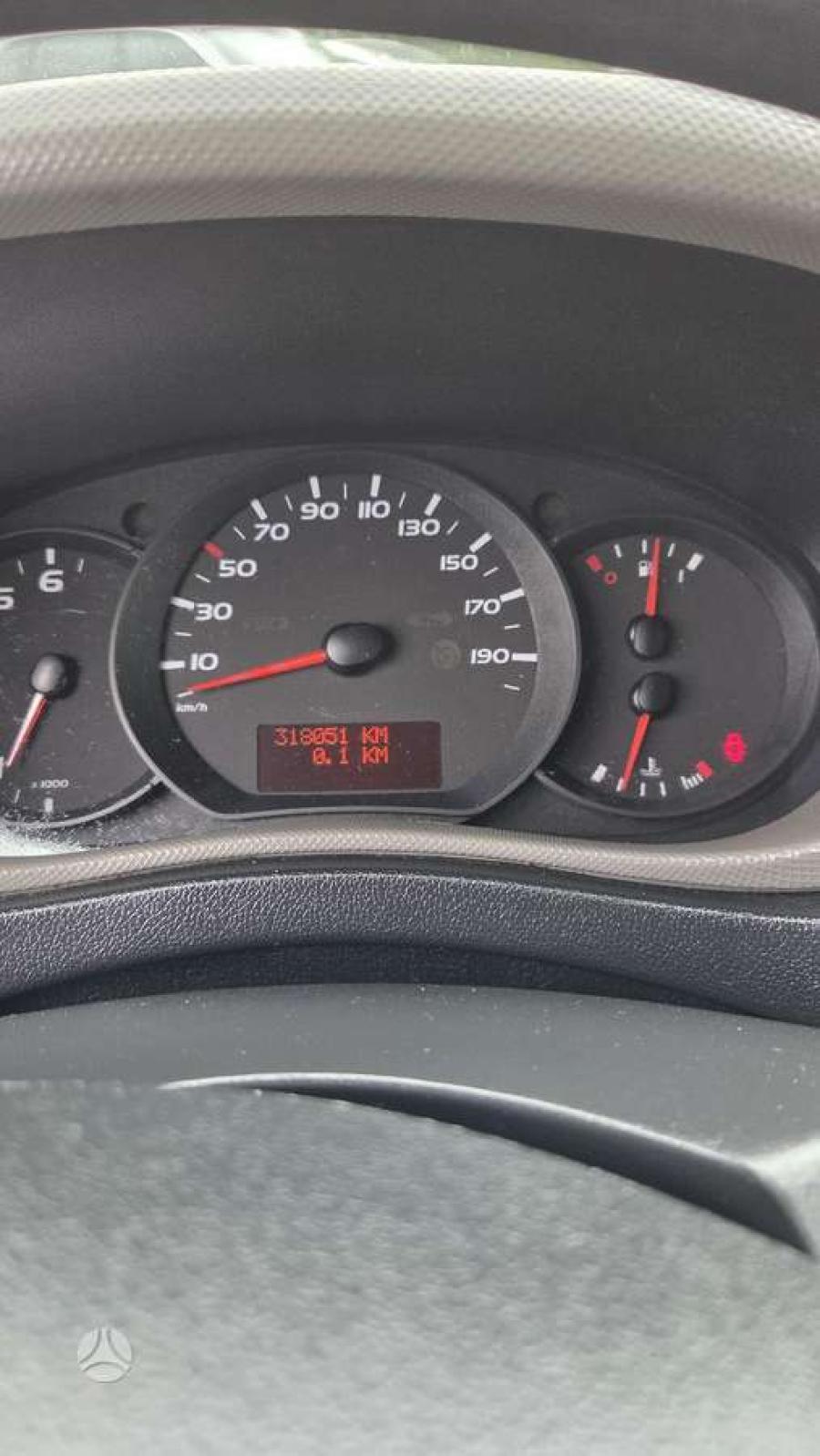 Balts Renault Master 2013 Šauļi, ar dzinēja tilpumu 2.30 L un nobraukumu 318 tūkst. km par 6200 €, foto 9 vietnē AUTOMOTO.COM.LV
