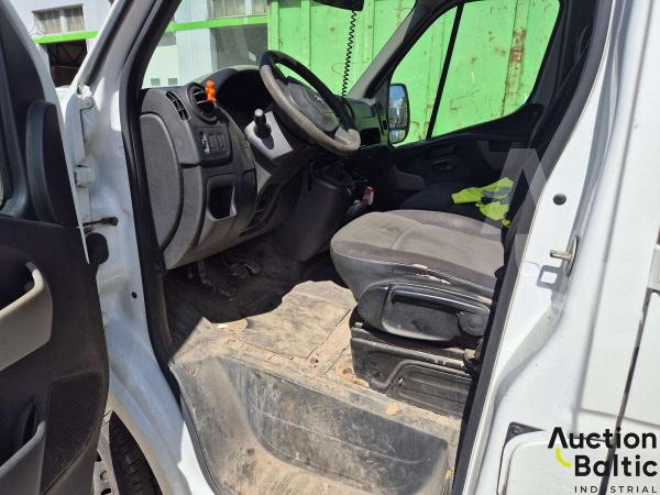 Balts Renault Master 2013 Viļņa, ar dzinēja tilpumu 2.30 L un nobraukumu 165 tūkst. km par 2150 €, foto 5 vietnē AUTOMOTO.COM.LV