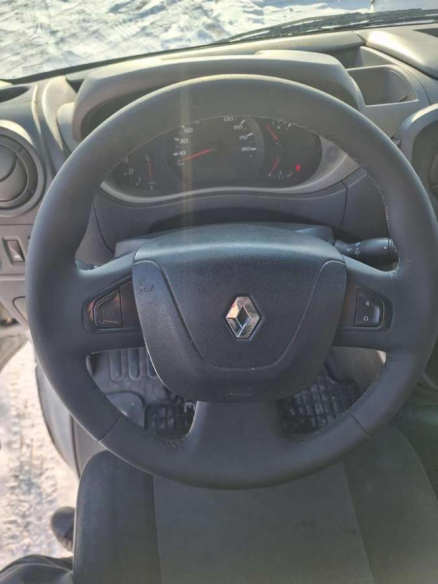 White Renault Master 2014 in Kaunas, with an engine capacity of 2.30 L and mileage of 988 thousand km for 5500 €, photo 13 on AUTOMOTO.COM.LV
