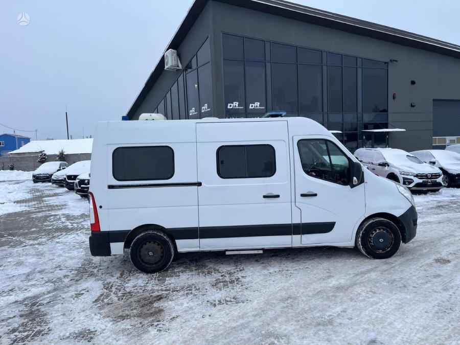 White Renault Master 2014 in Taurage, with an engine capacity of 2.30 L and mileage of 330 thousand km for 5900 €, photo 6 on AUTOMOTO.COM.LV