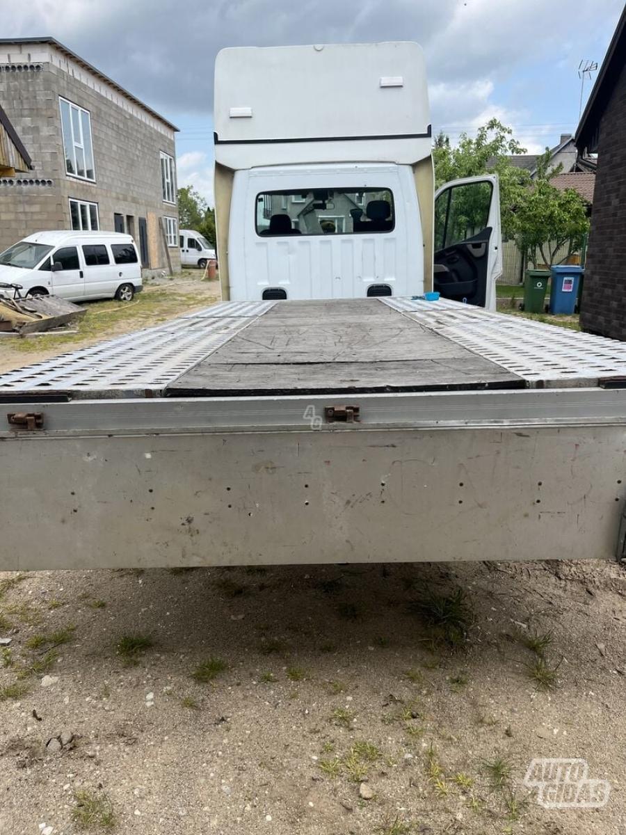 White Renault Master 2014 in Kaunas, with an engine capacity of 2.30 L and mileage of 486 thousand km for 5500 €, photo 13 on AUTOMOTO.COM.LV