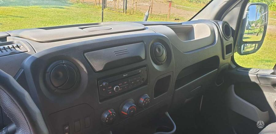 Balts Renault Master 2014 Švenčionys, ar dzinēja tilpumu 2.30 L un nobraukumu 439 tūkst. km par 8000 €, foto 7 vietnē AUTOMOTO.COM.LV