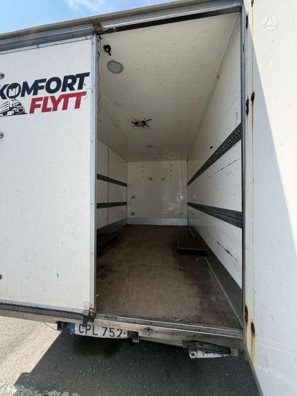 White Renault Master 2014 in Riga, with an engine capacity of 0.00 L and mileage of 280 thousand km for 3900 €, photo 6 on AUTOMOTO.COM.LV