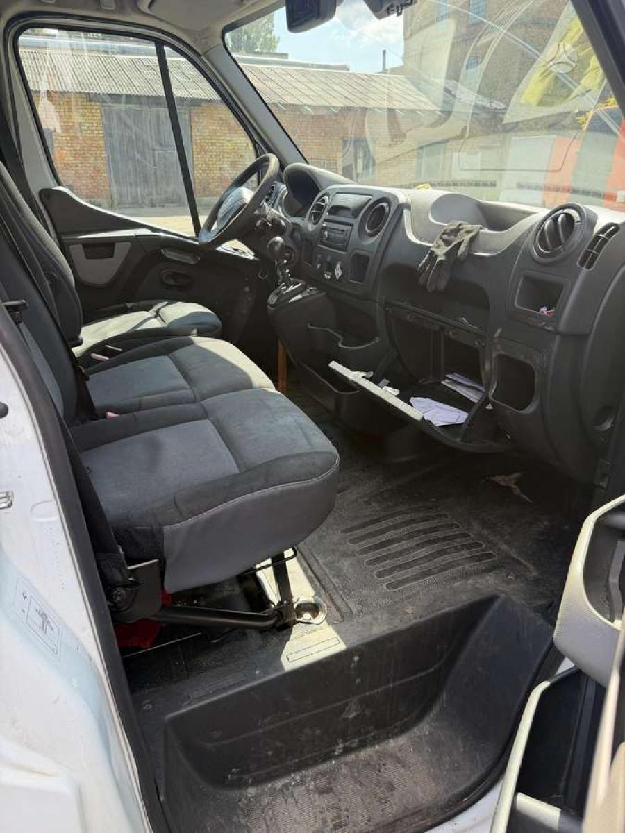 Balts Renault Master 2014 Rīga, ar dzinēja tilpumu 0.00 L un nobraukumu 280 tūkst. km par 3900 €, foto 8 vietnē AUTOMOTO.COM.LV