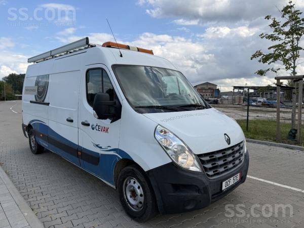 White Renault Master 2014 in Jelgava, with an engine capacity of 2.30 L and mileage of 255 thousand km for 9200 €, photo 2 on AUTOMOTO.COM.LV