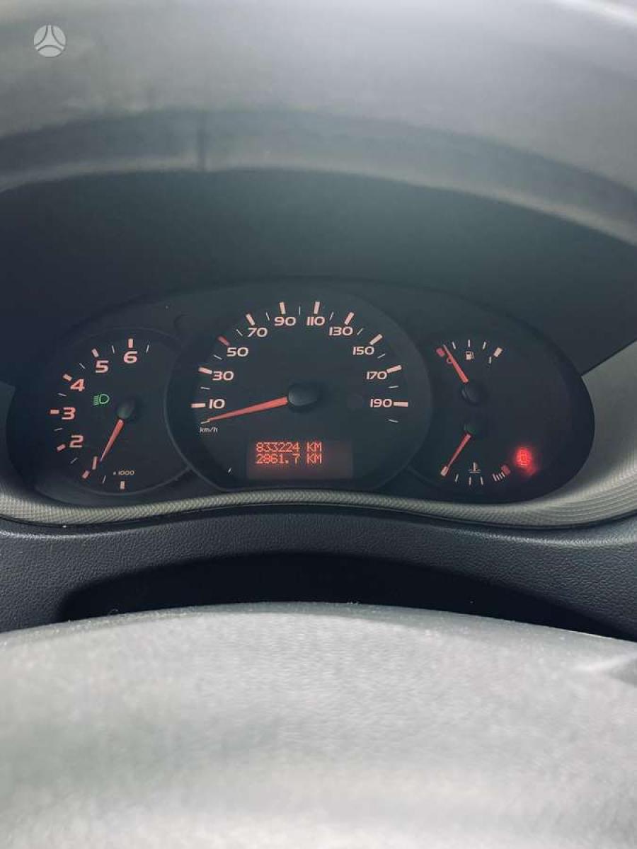 Balts Renault Master 2014 Viļņa, ar dzinēja tilpumu 2.30 L un nobraukumu 830 tūkst. km par 5200 €, foto 7 vietnē AUTOMOTO.COM.LV