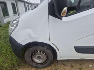 White Renault Master 2015 in Pakruojis, with an engine capacity of 2.30 L and mileage of 455 thousand km for 2600 €, photo 3 on AUTOMOTO.COM.LV