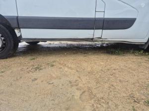 White Renault Master 2015 in Pakruojis, with an engine capacity of 2.30 L and mileage of 455 thousand km for 2600 €, photo 7 on AUTOMOTO.COM.LV