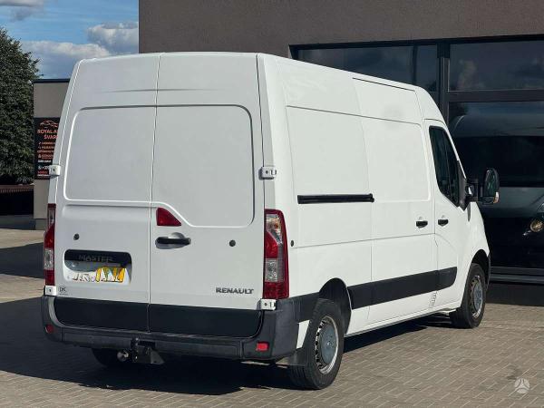White Renault Master 2015 in Taurage, with an engine capacity of 2.30 L and mileage of 228 thousand km for 5700 €, photo 6 on AUTOMOTO.COM.LV