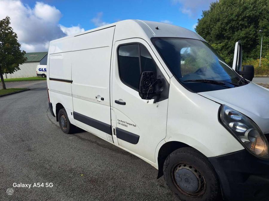 White Renault Master 2015 in Taurage, with an engine capacity of 2.30 L and mileage of 350 thousand km for 3300 €, photo 1 on AUTOMOTO.COM.LV