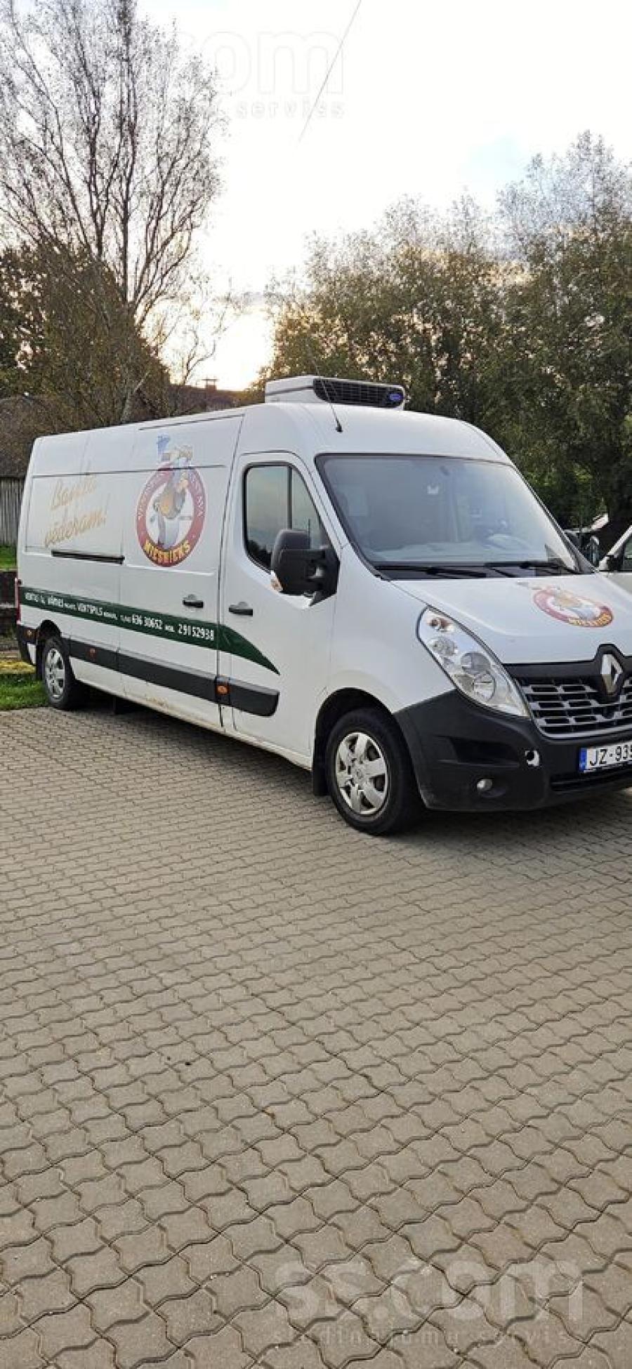 White Renault Master 2015 in Ventspils, with an engine capacity of 2.30 L and mileage of 438 thousand km for 7200 €, photo 3 on AUTOMOTO.COM.LV