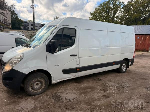 White Renault Master 2015 in Riga, with an engine capacity of 2.30 L and mileage of 480 thousand km for 3570 €, photo 1 on AUTOMOTO.COM.LV